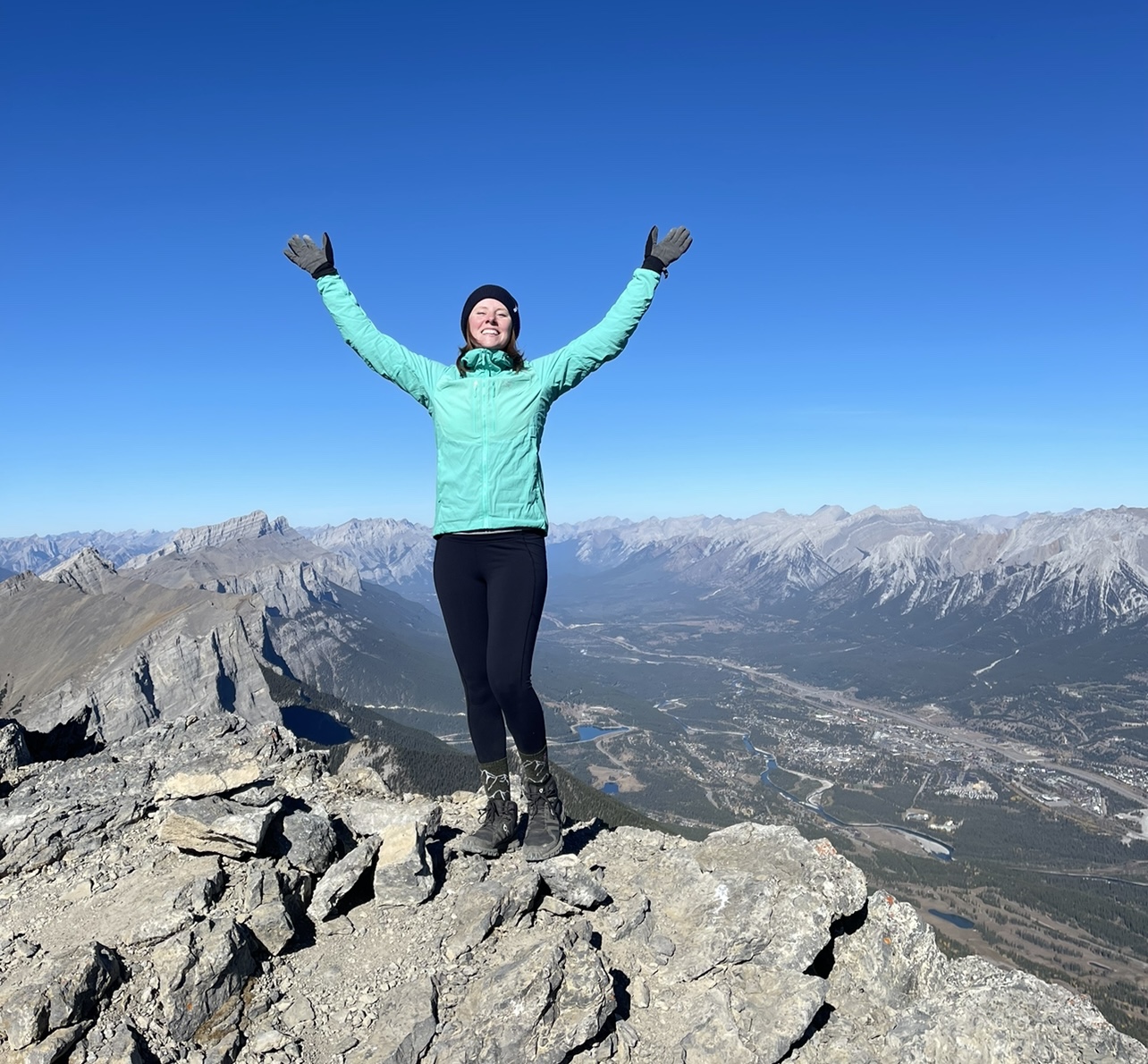 Middle Sister Hike Canmore (Complete Beginner’s Guide) - Chasing Summits