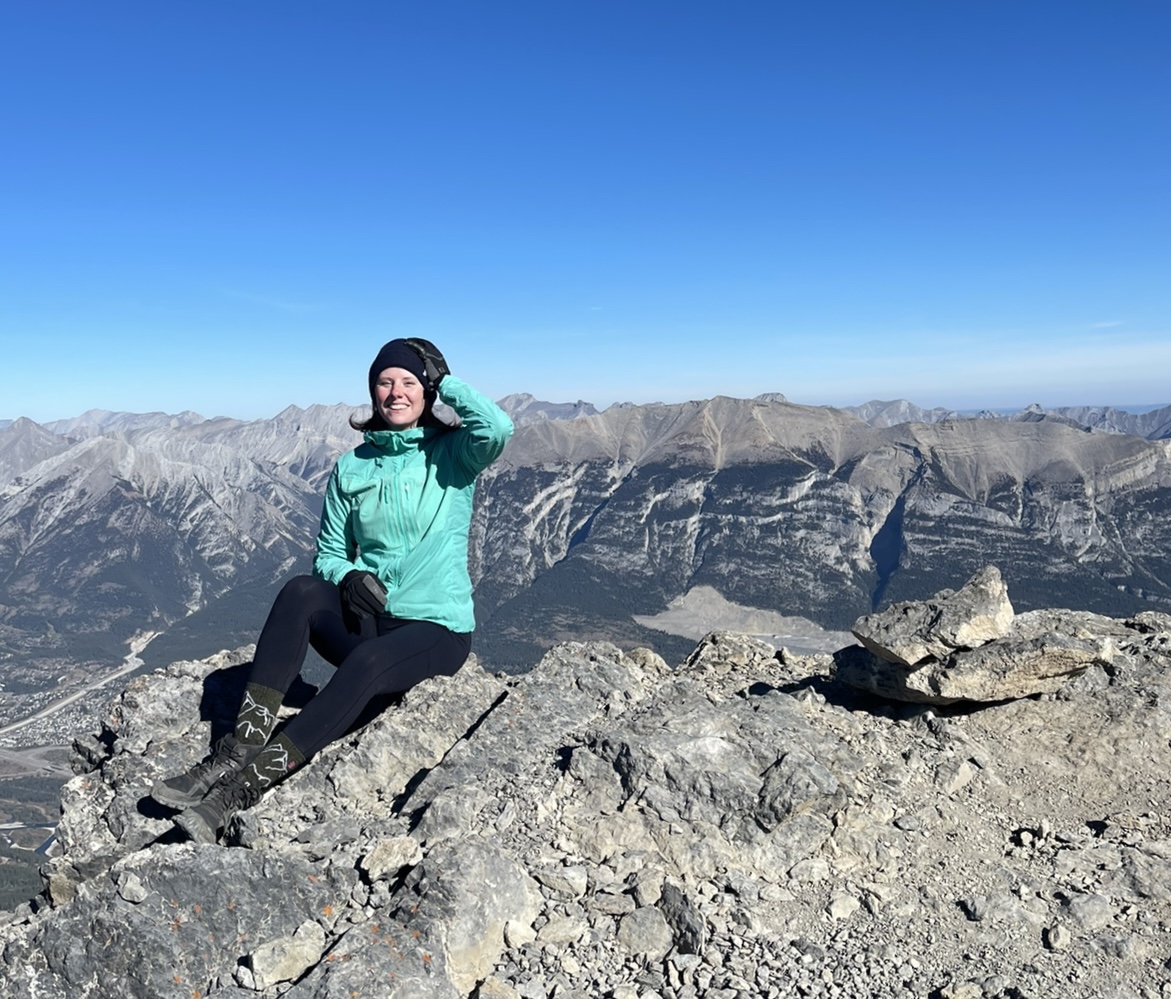 Middle Sister Hike Canmore (Complete Beginner’s Guide) - Chasing Summits