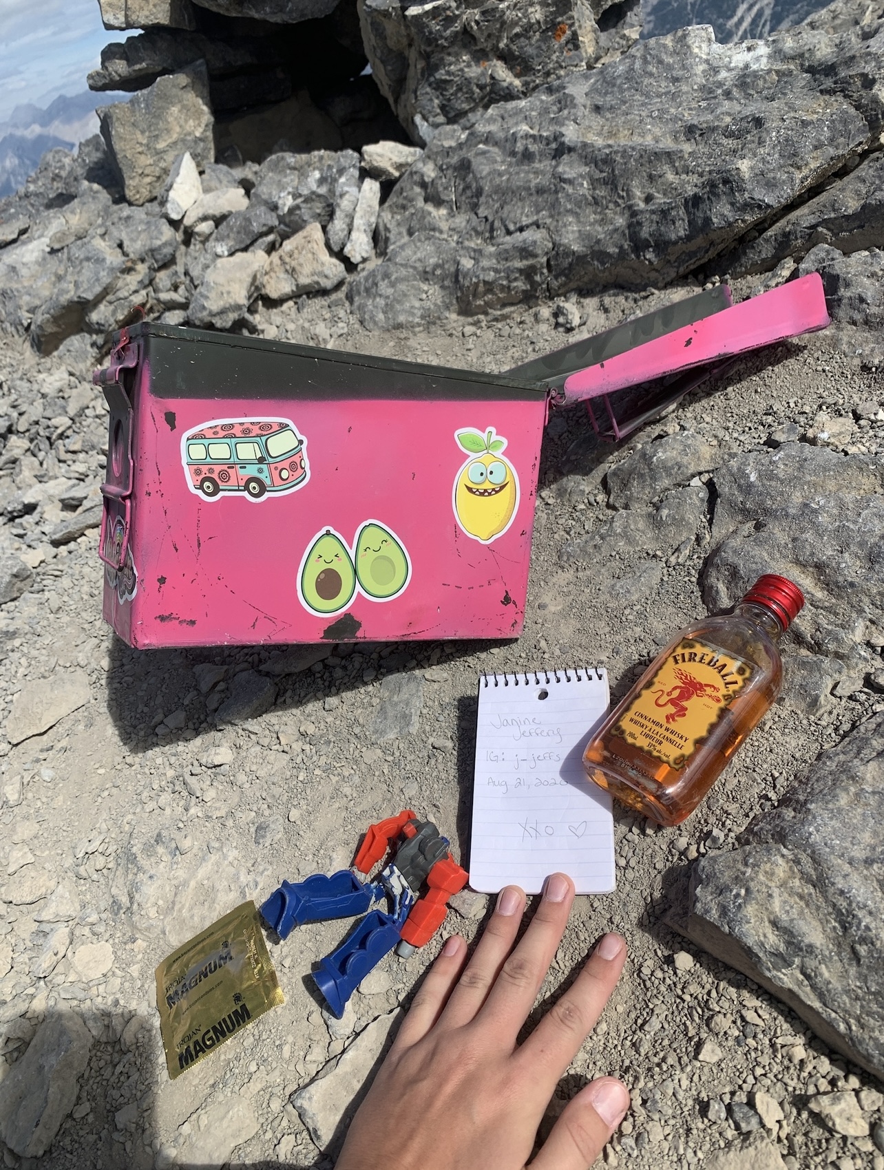 Middle Sister Hike Canmore (Complete Beginner’s Guide) - Chasing Summits